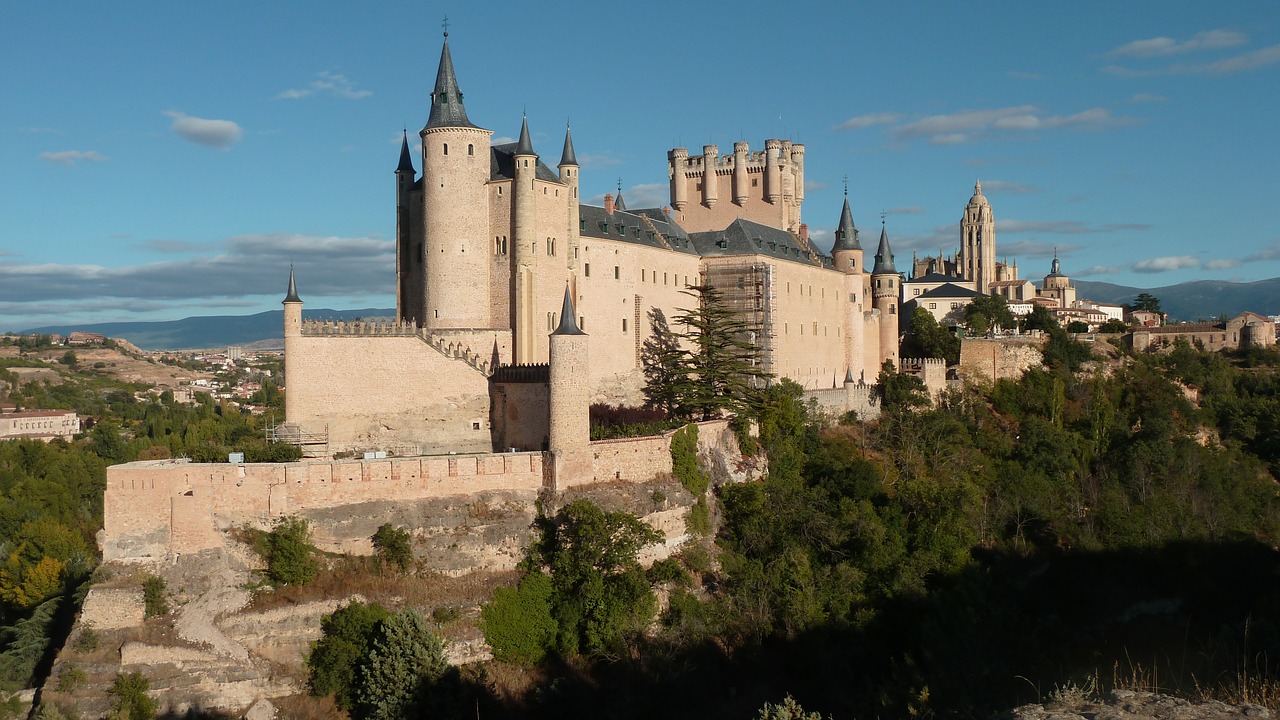 15 RESTAURANTES DONDE COMER EN SEGOVIA (BIEN Y BARATO) - VIAJANDO POR LIBRE